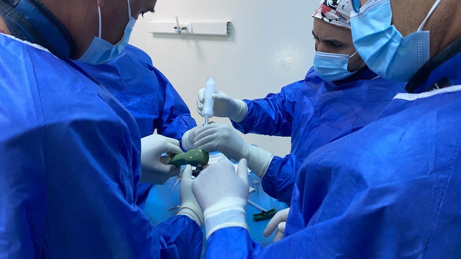 Cel mai mare centru din Moldova de protezare a șoldului și a ...